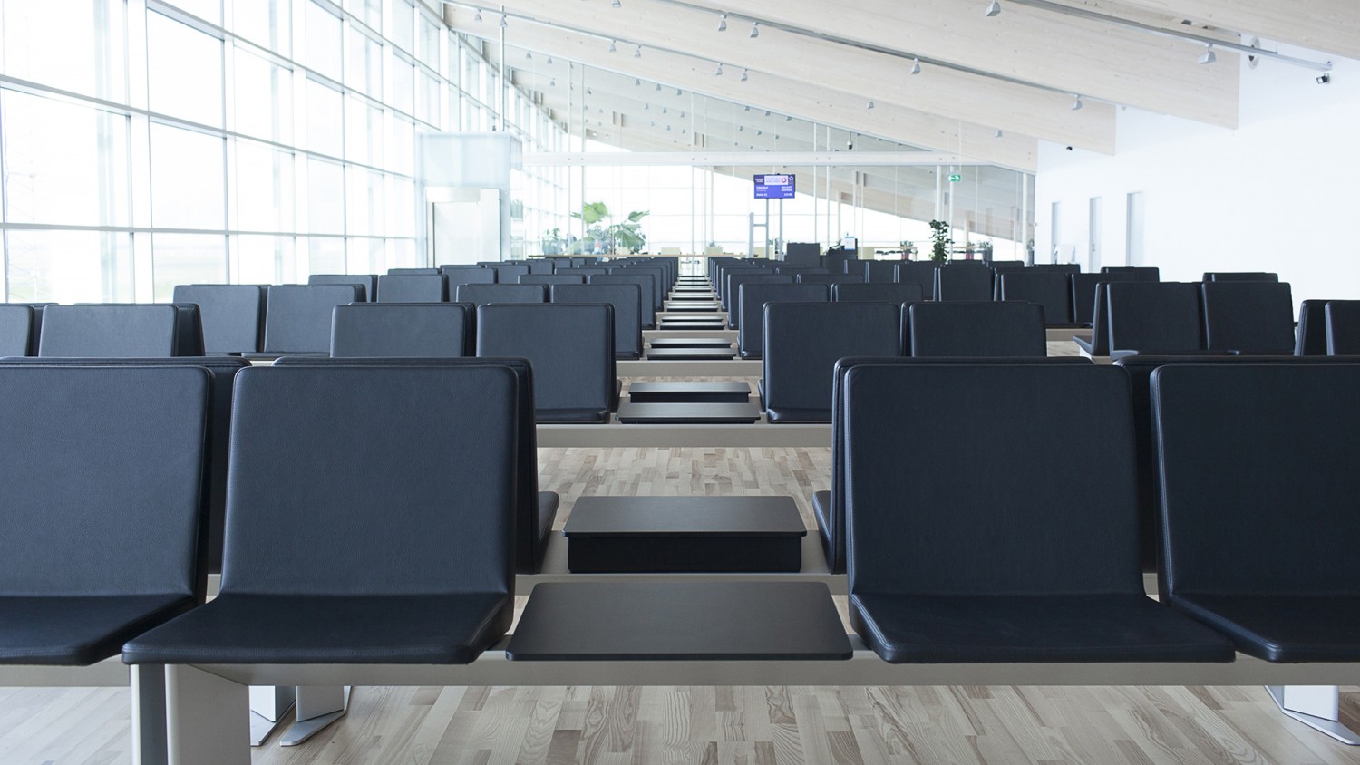 MP01 Gate Seating | Marcus Pedersen - Airport Interior Solutions